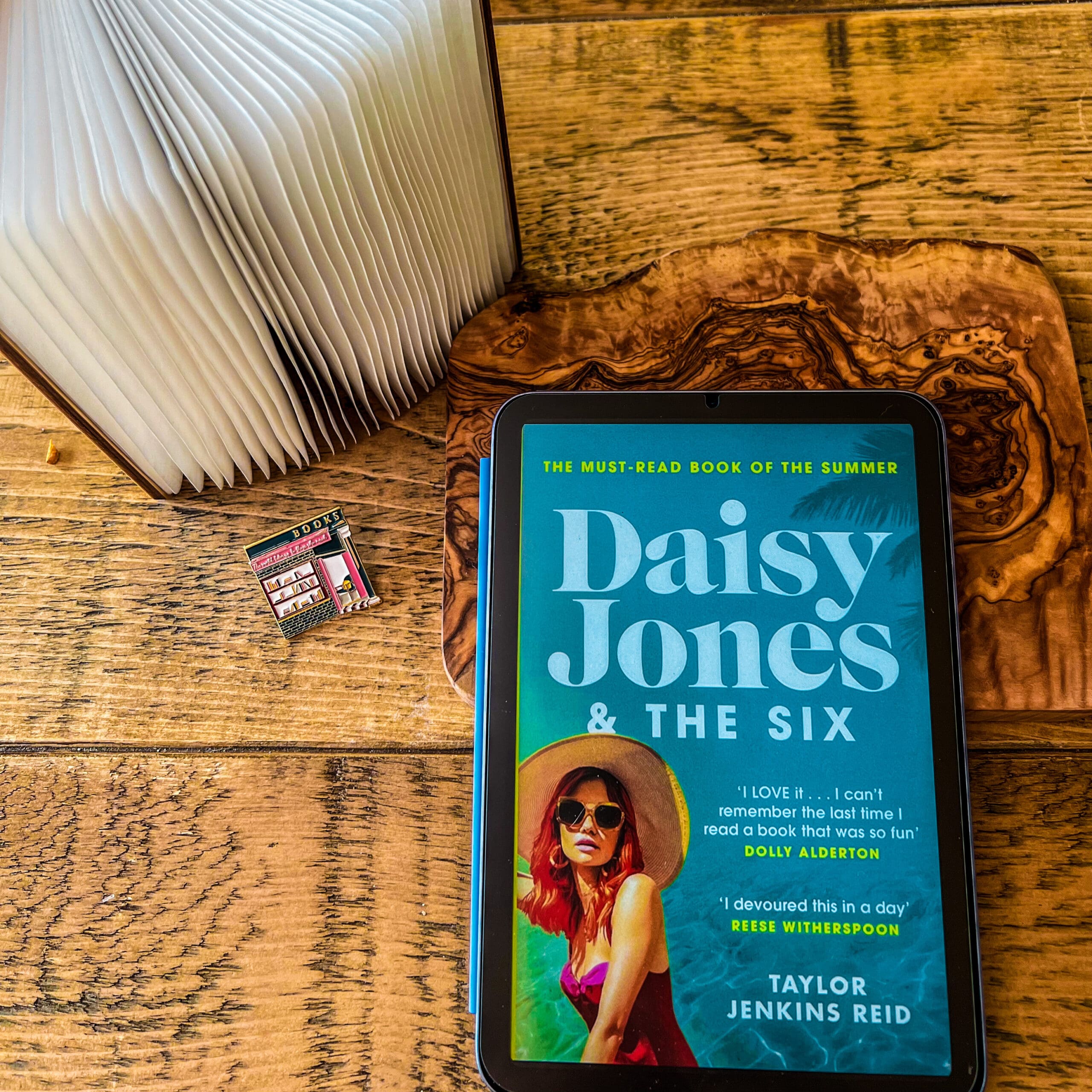 Daisy Jones and The Six by Taylor Jenkins Reid Book Review | The Sleepy ...